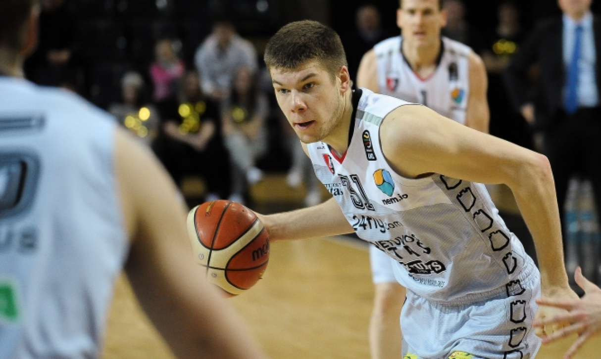 Lietuvos Rytas struggle past Nevezis; Pieno Zvaigzdes and Lietkabelis claim victories at home ...